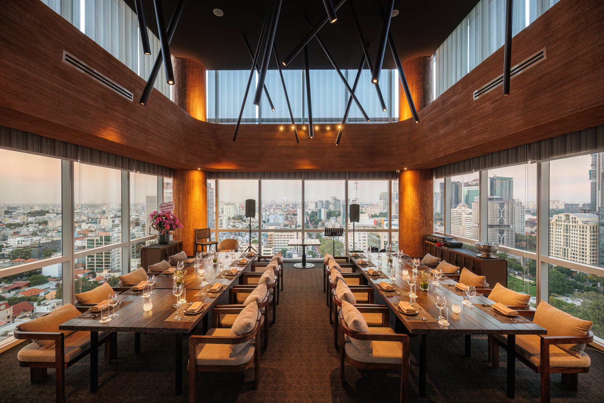 Shri Lifestyle Dining - Home Page